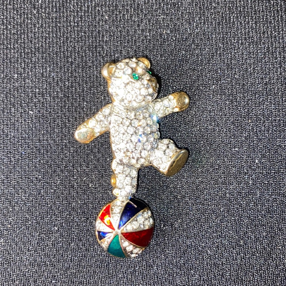 Vintage Balancing Teddy Bear Brooch - Gem